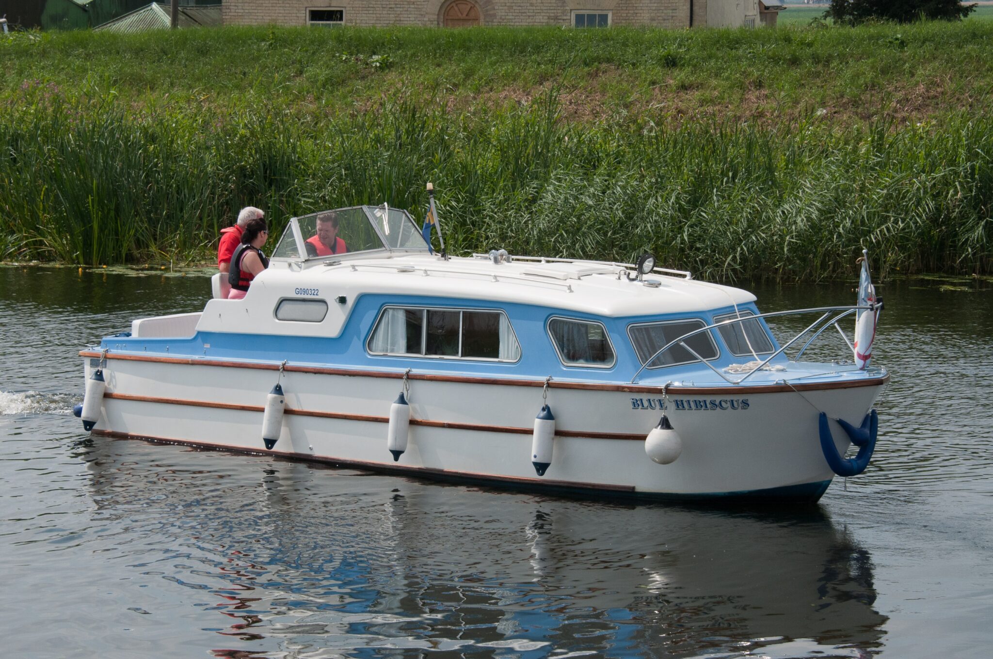 Gallery – The Nauticus Canal Cruiser