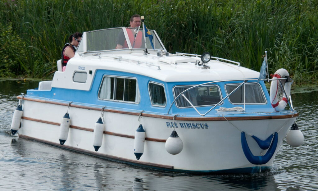 Gallery – The Nauticus Canal Cruiser